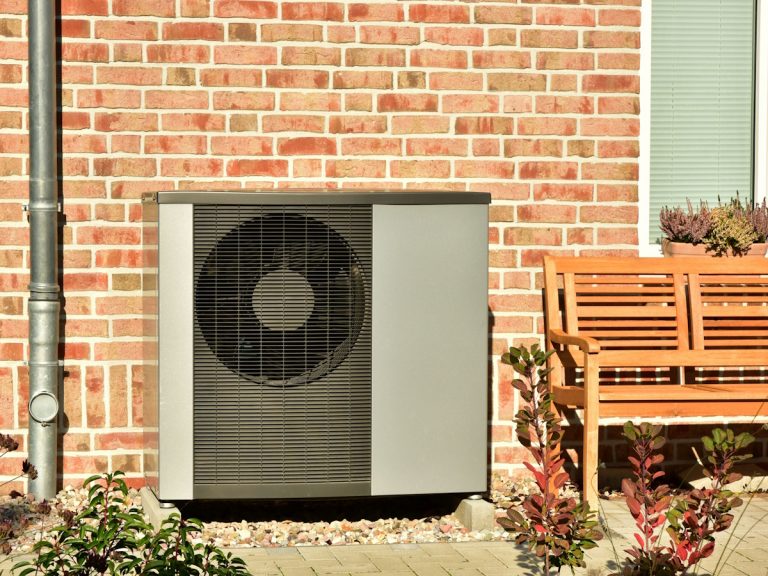 Wat kost een warmtepomp? | Prijzen uit de praktijk - 2024